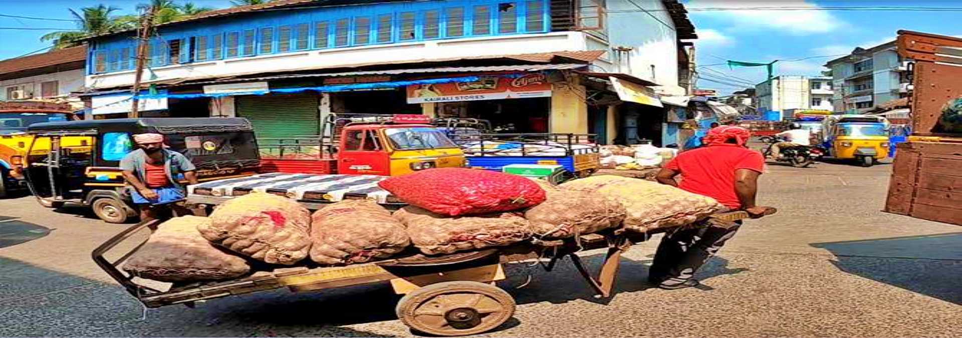 Tyndis - Valiyangadi Market in Calicut | Kozhikode Walking Tour by Tyndis